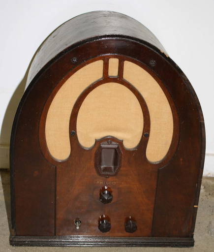 Philco Model 44 Tube Radio