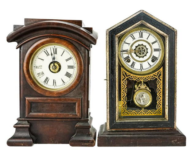 Seth Thomas and Waterbury Clock Co Shelf Clocks (#0399) on Aug 26, 2022 ...