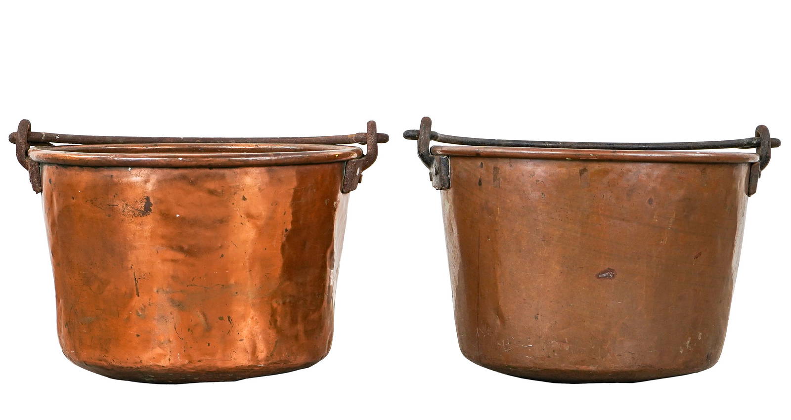 Two Large 19th C Copper Kettles Auction
