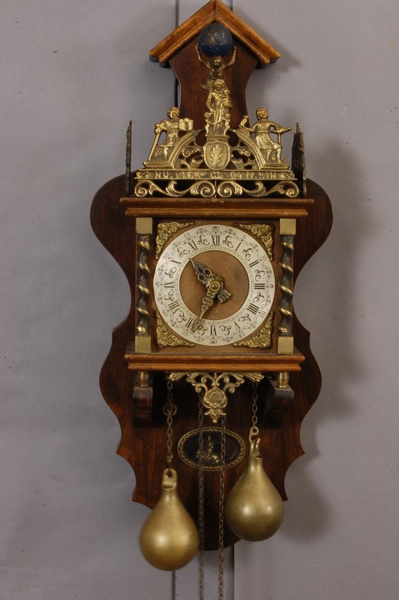 Zan Dam Atlas Wall Clock Price Guide