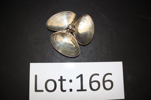 166: Wallace Sterling Silver Shell Dish - Feb 27, 2010 | New England ...