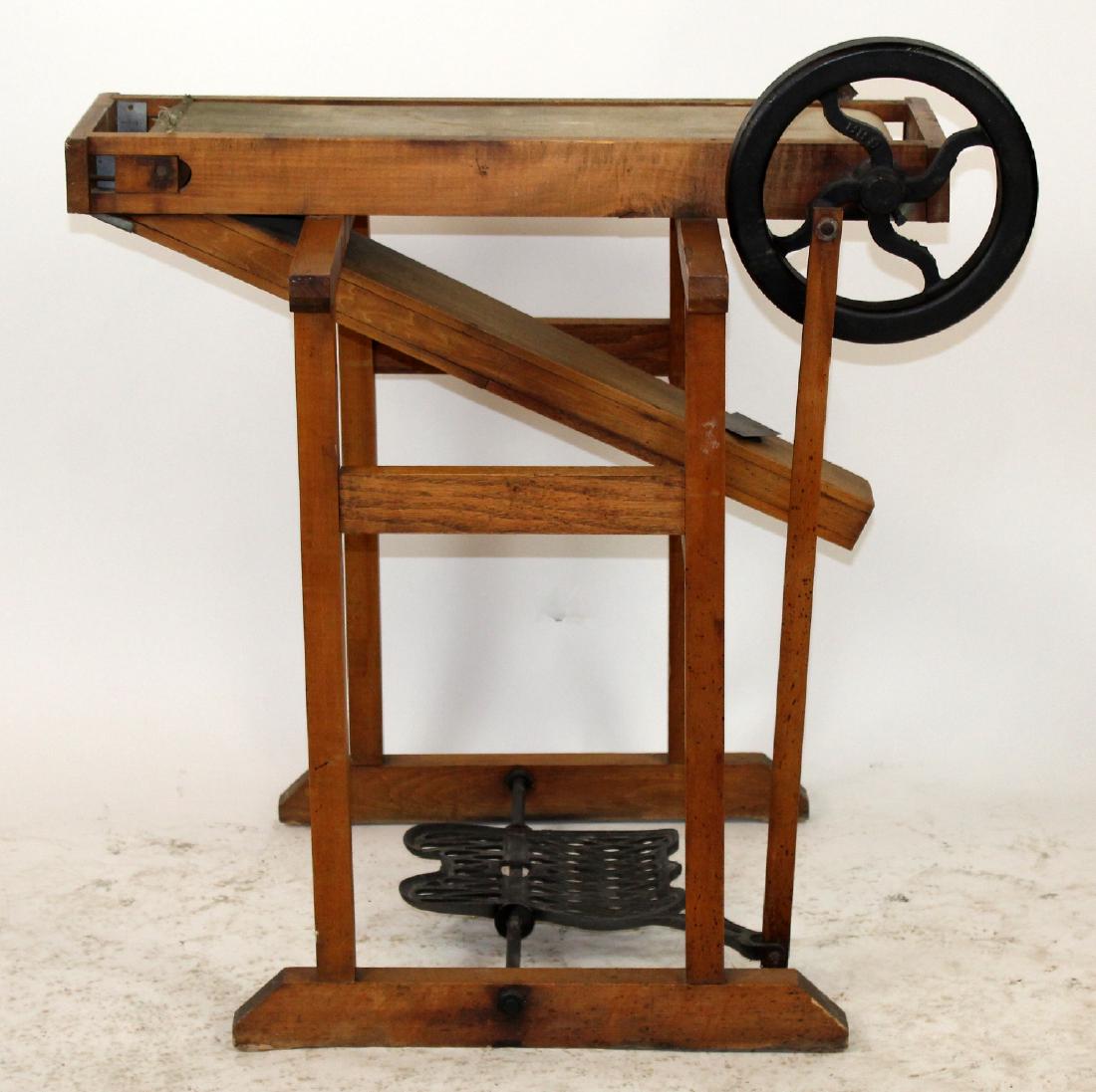 King Galleries - Fall Antiques & Collectibles Auction