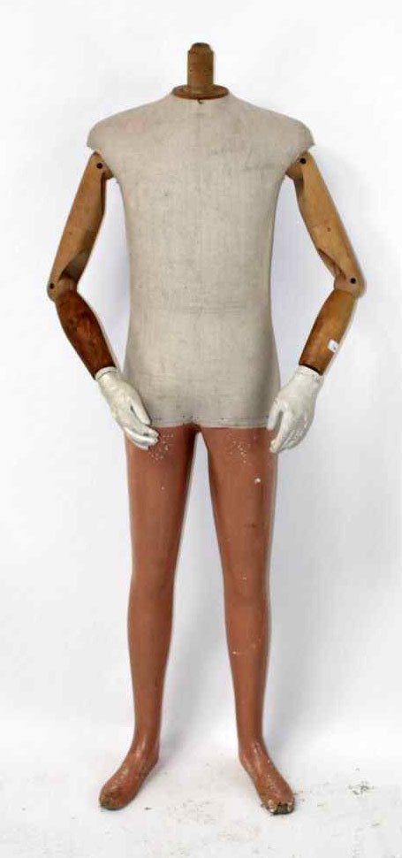 Mannequin with articulated arms & gloves
