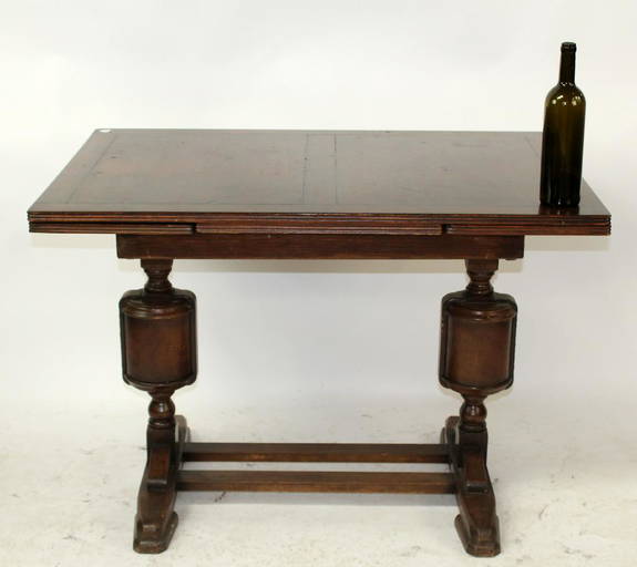 English Draw Leaf Pub Table