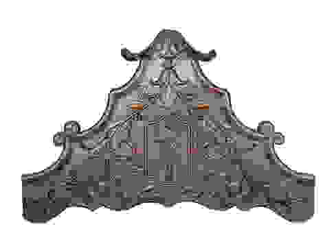 French Provincial Relief Carved Crest In Oak Auction