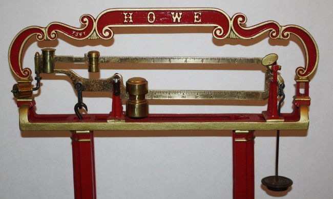 139: Howe Scale Co. fully restored platform scale : Lot 139