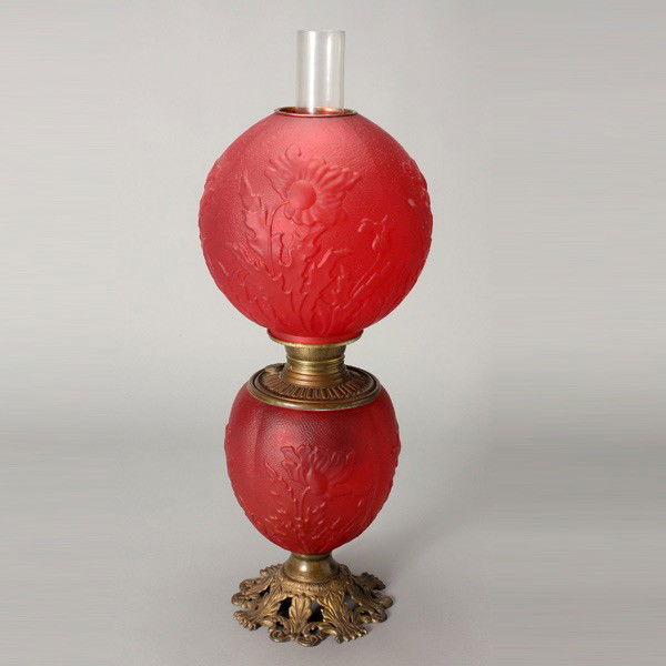 602: Red Satin Puffin Gone with the Wind Oil Lamp