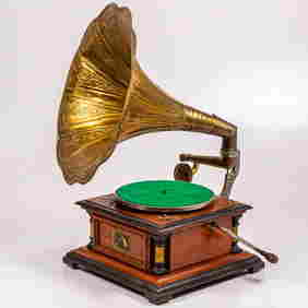 Victor Vic III Talking Machine Gramophone Victrola - Dec 05, 2021 ...