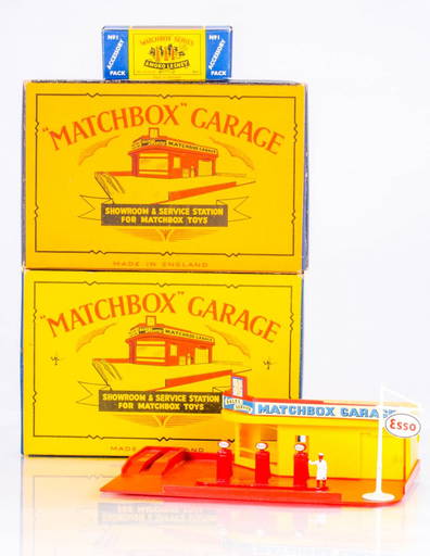 Two Matchbox Plastic Garage Showroom And Service