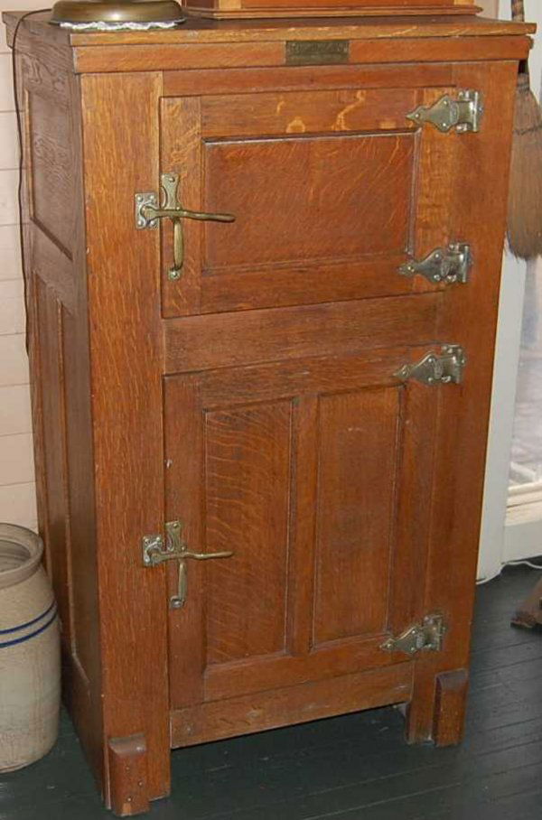 6: McCRAY KENDELVILLE INDIANA OAK ICE BOX