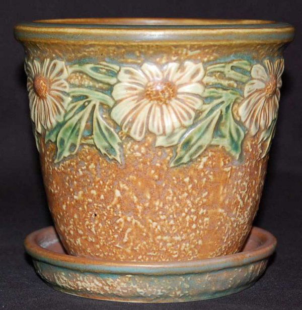 144: ROSEVILLE DAHLROSE FLOWER POT & UNDERPLATE
