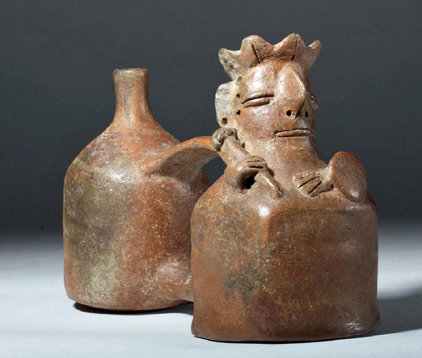 Vicus Pottery Double Chambered Vessel W/ Lord