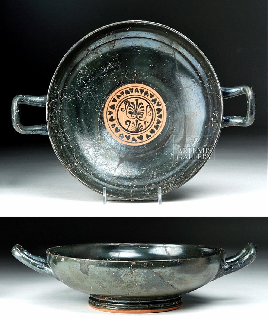 Greek Campanian Stemless Kylix - Palmette Motif
