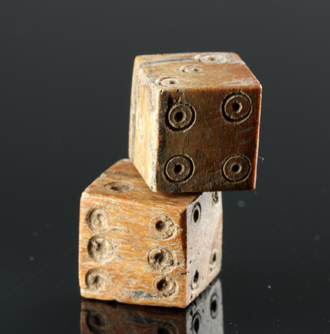 Roman Imperial Bone Dice (pr)