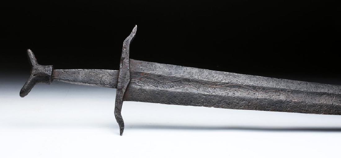 Royal Family Medieval Iron Sword, Oakeshott Type XIV