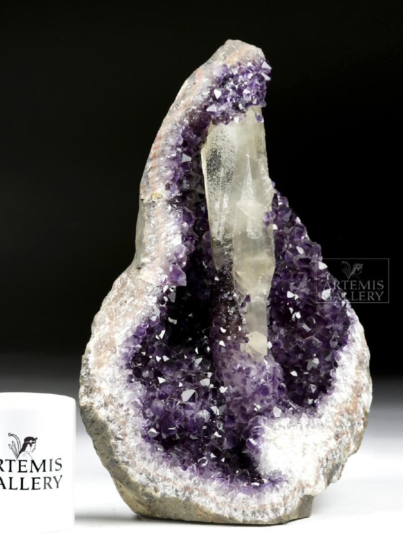 Gorgeous Amethyst Geode w/ Columnar Quartz Crystal - May 09, 2019 ...