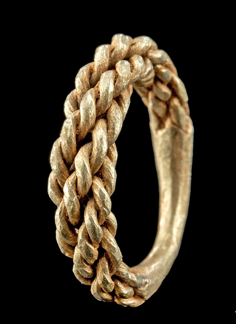8th C. Viking / Norse Braided Gold Ring - Oct 08, 2020 | Artemis ...