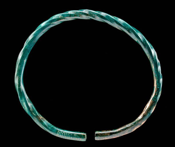 Ancient Hallstatt Bronze Twisted Neck Torq - Jul 08, 2021 | Artemis ...