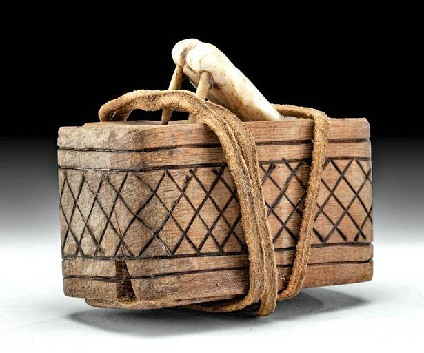 19th C. Inuit Wood & Walrus Ivory Snuff Box w/ Walrus - Sep 09, 2021 ...
