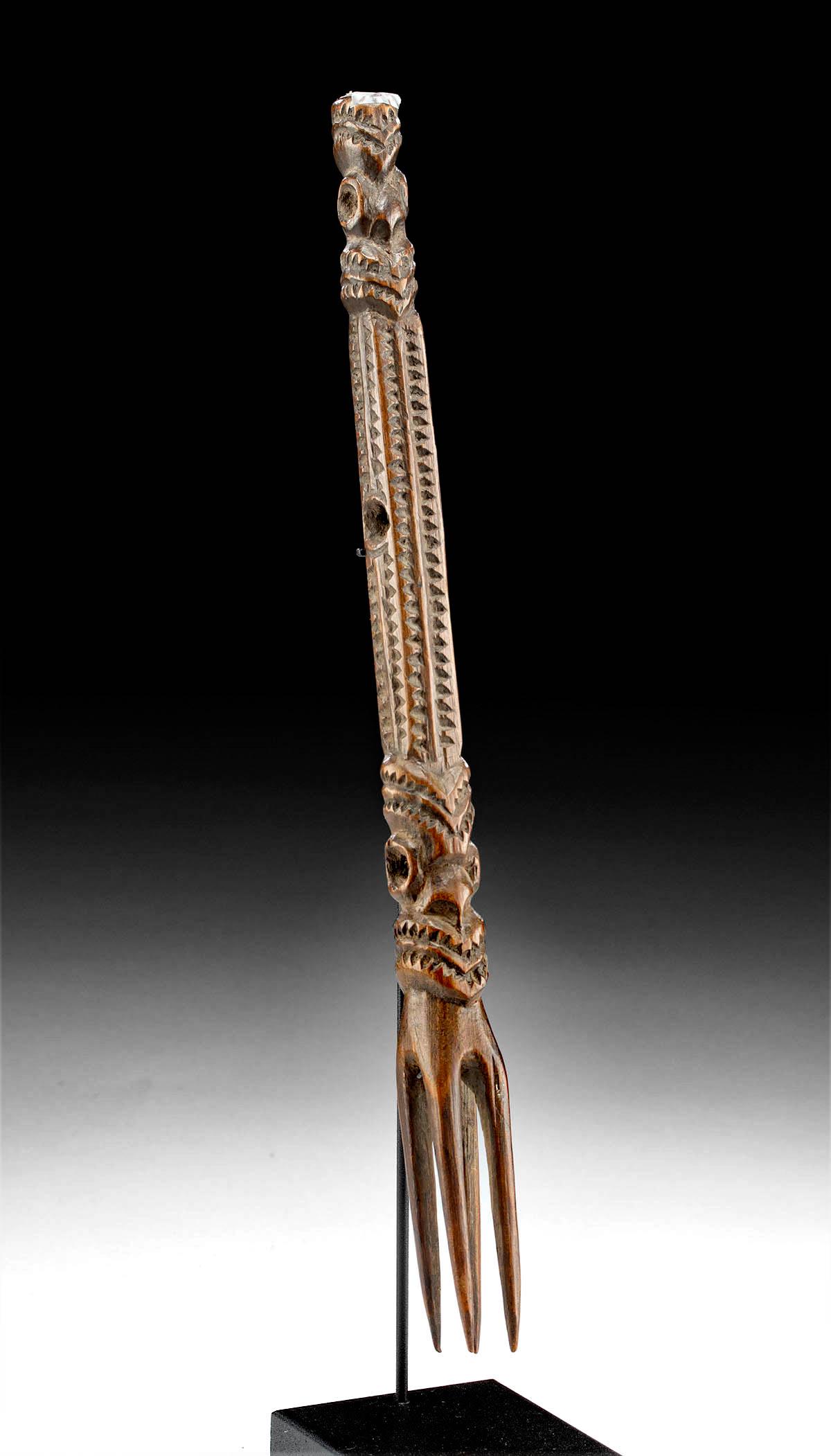 19th C. Fijian Wood Cannibal Fork - Iculanibokola | Barnebys