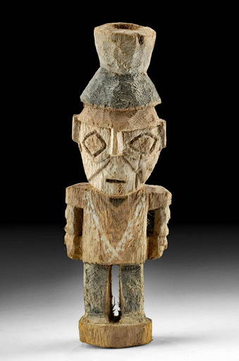 Huari Painted Wood Standing Male Figure - Oct 09, 2022 | Artemis ...
