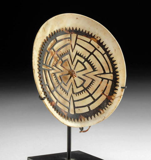 19th C. Solomon Islands Shell Kapkap (head / Pectoral)