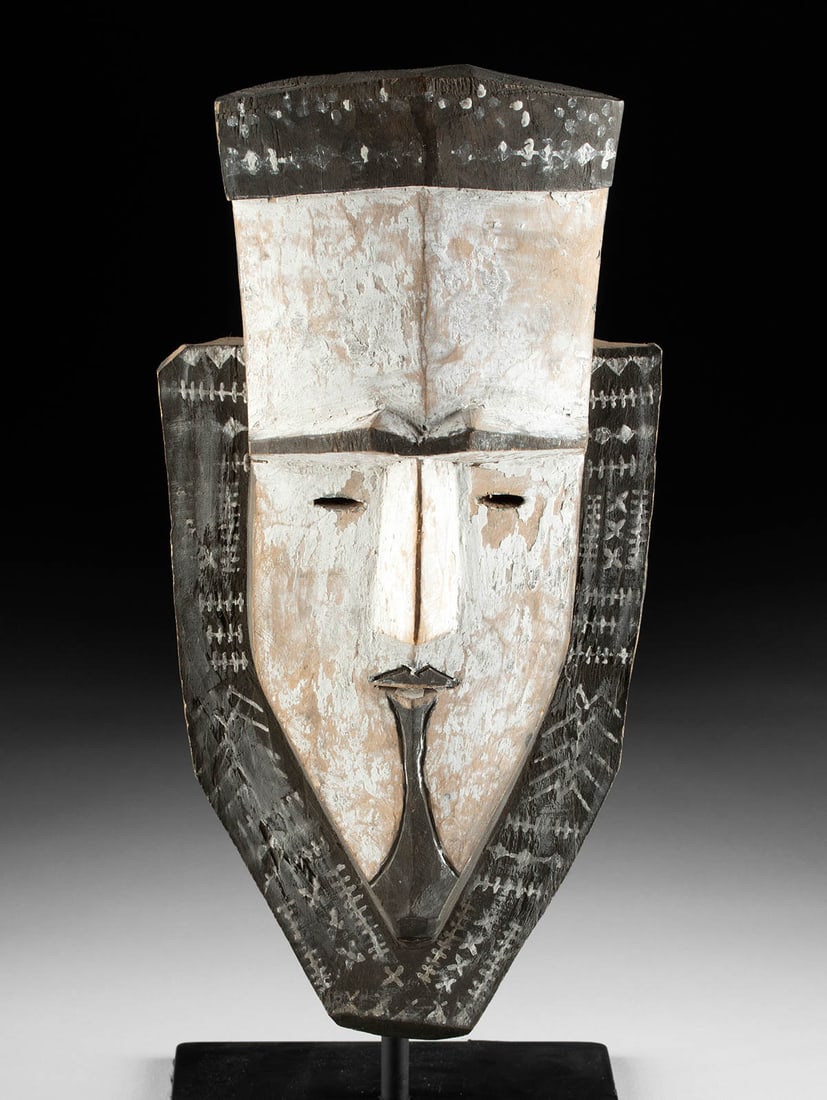 20th C. Micronesian Mortlock Island Wood Mask Auction