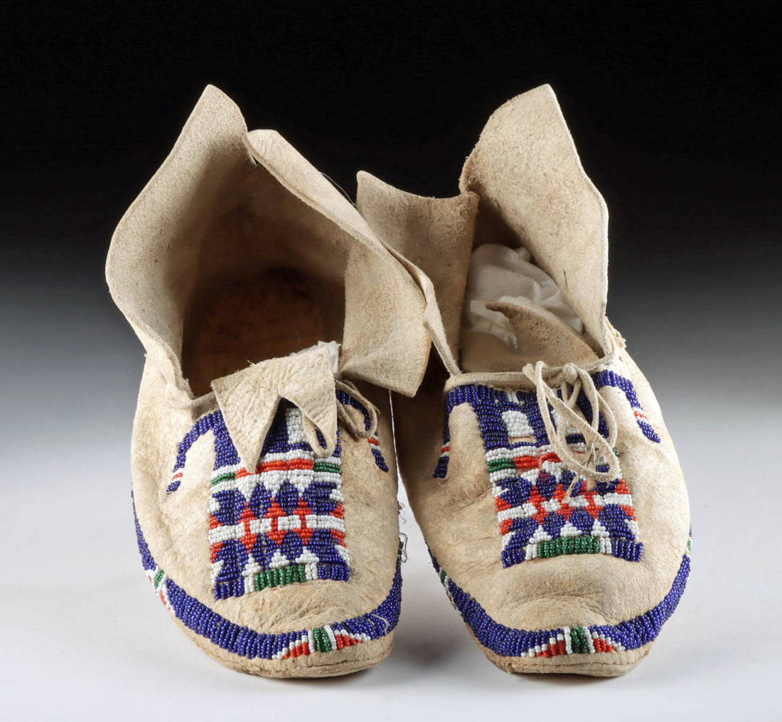 Early Native American Blackfoot Beaded Moccasins Auction