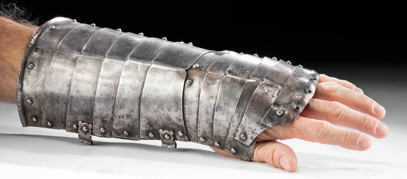 16th C. Spanish Conquistador Steel Vambrace (left Arm) Auction