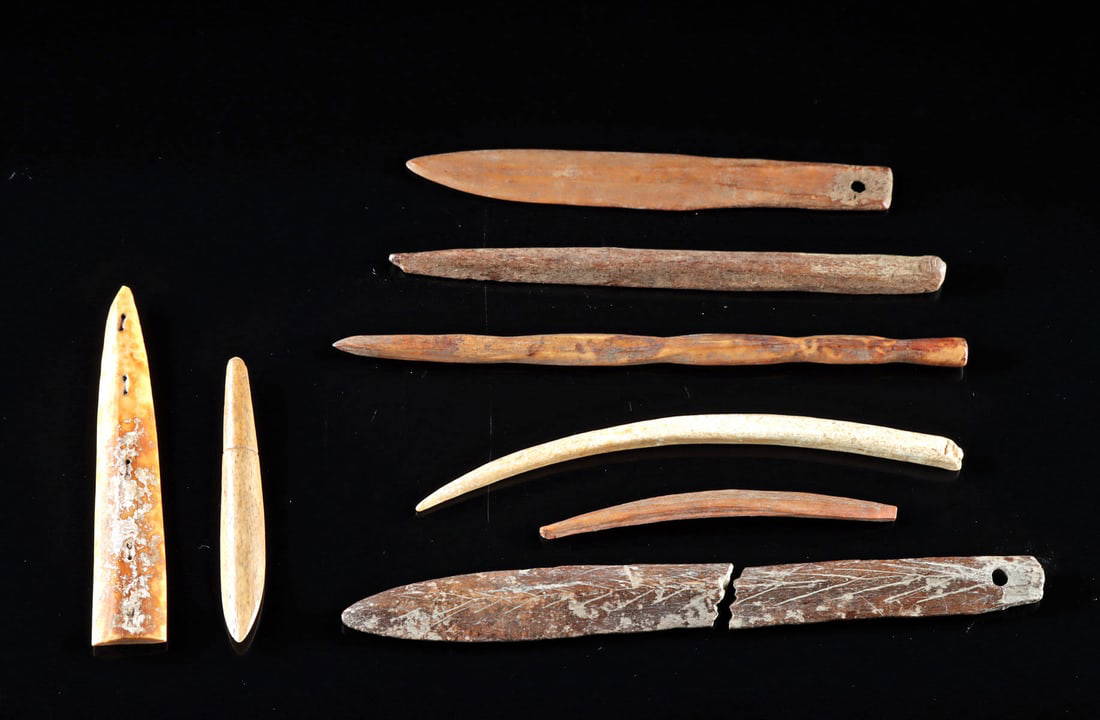 Ancient Inuit Mammal Bone & Walrus Ivory Tools, 8 Pcs Auction