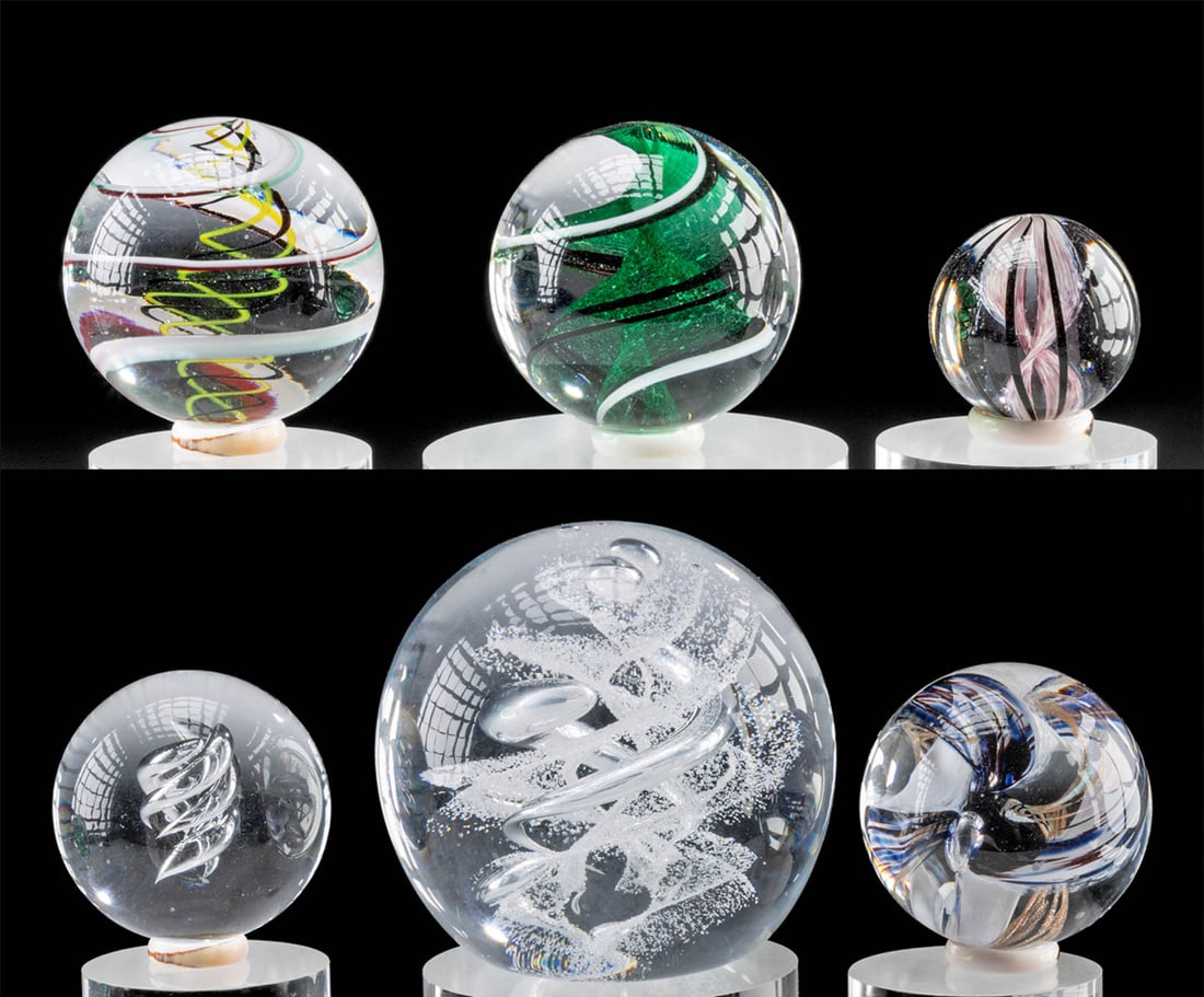 Teign Valley Glass Studio Paperweight / Marbles Auction