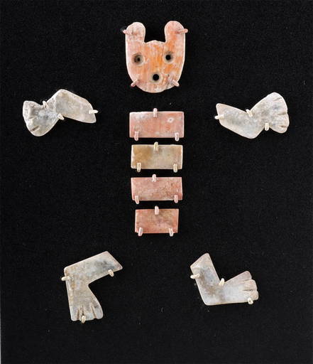Rare Moche Shell Grouping Anthropomorphic Jaguar