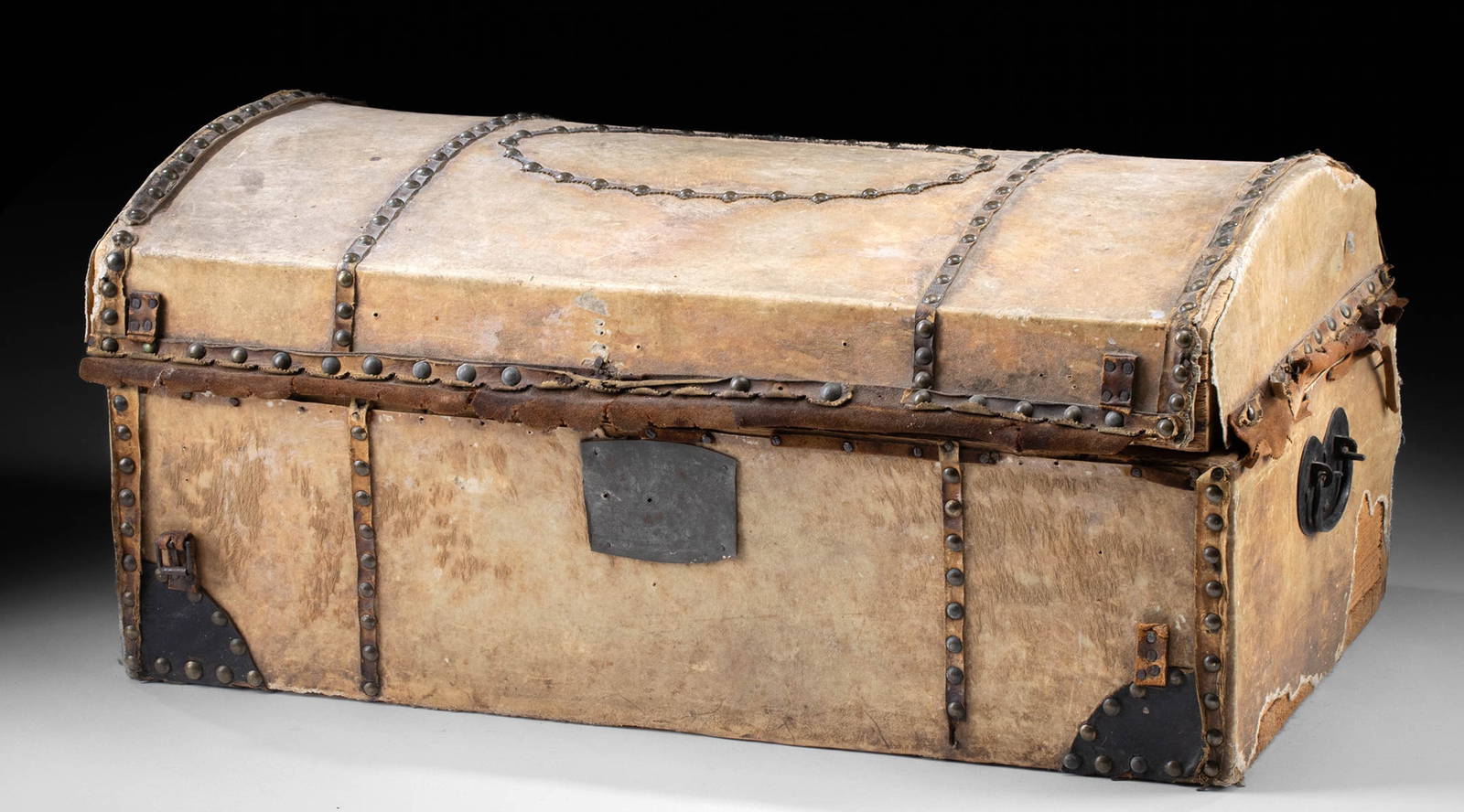 Early 1800s American Hide Stagecoach Trunk Auction