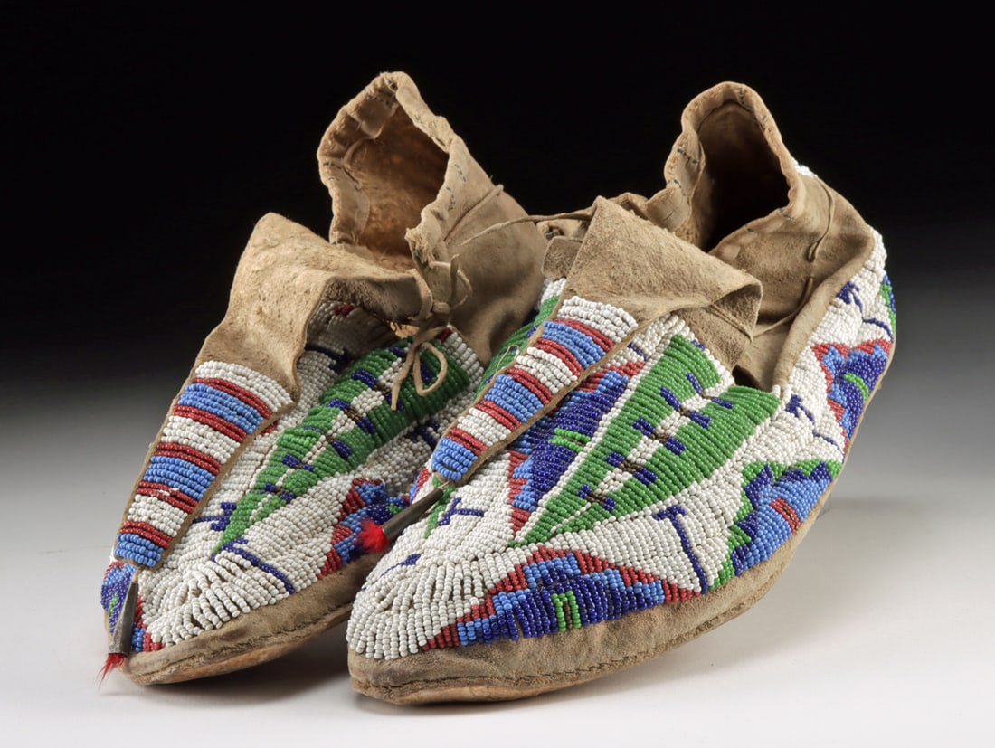 Native American Sioux Beaded Moccasins W/ Hoof Motif Auction