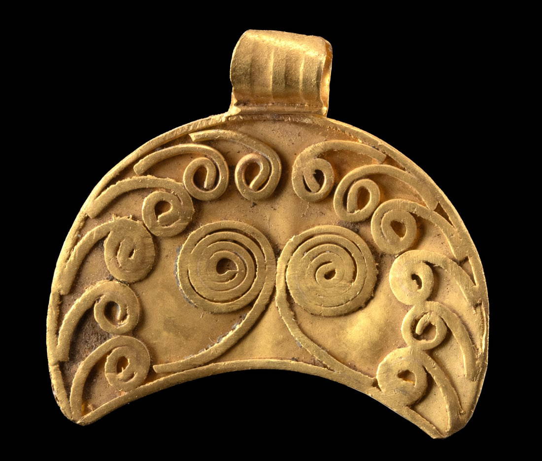 Greek Hellenistic Gold Lunula Pendant W/ Filigree Auction
