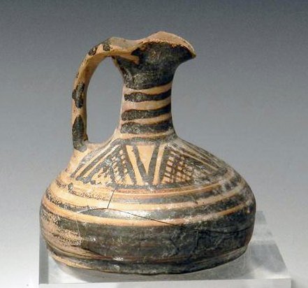 A Greek Geometric Pottery Oinochoe / Lagynos