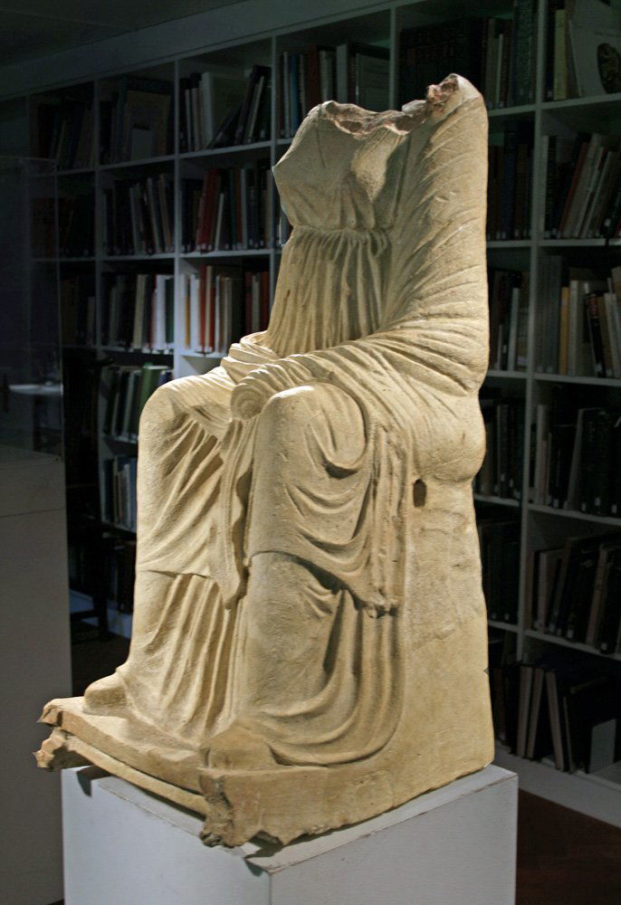 Large Greek Cult Statue of a Goddess, ex-Seaby Ltd