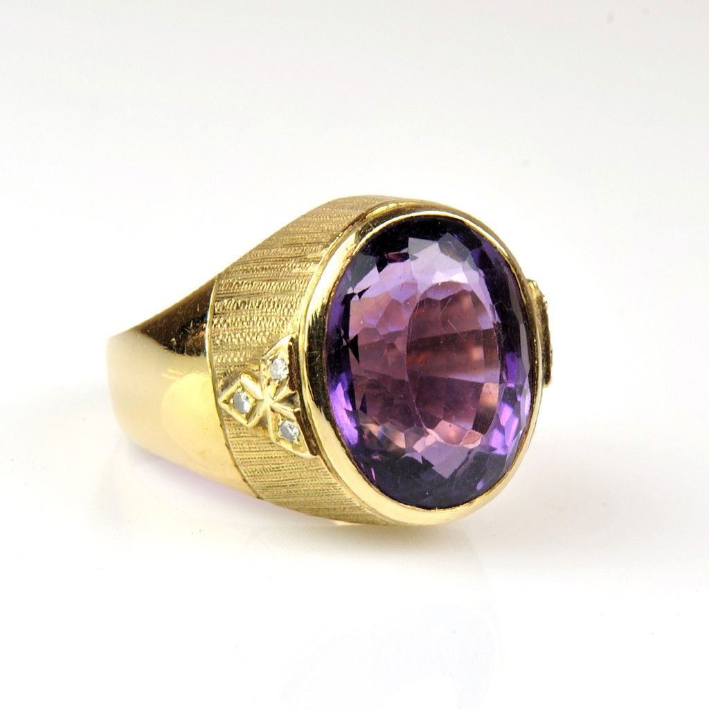 194: 14KT 24 CT AMETHYST BISHOPS RING