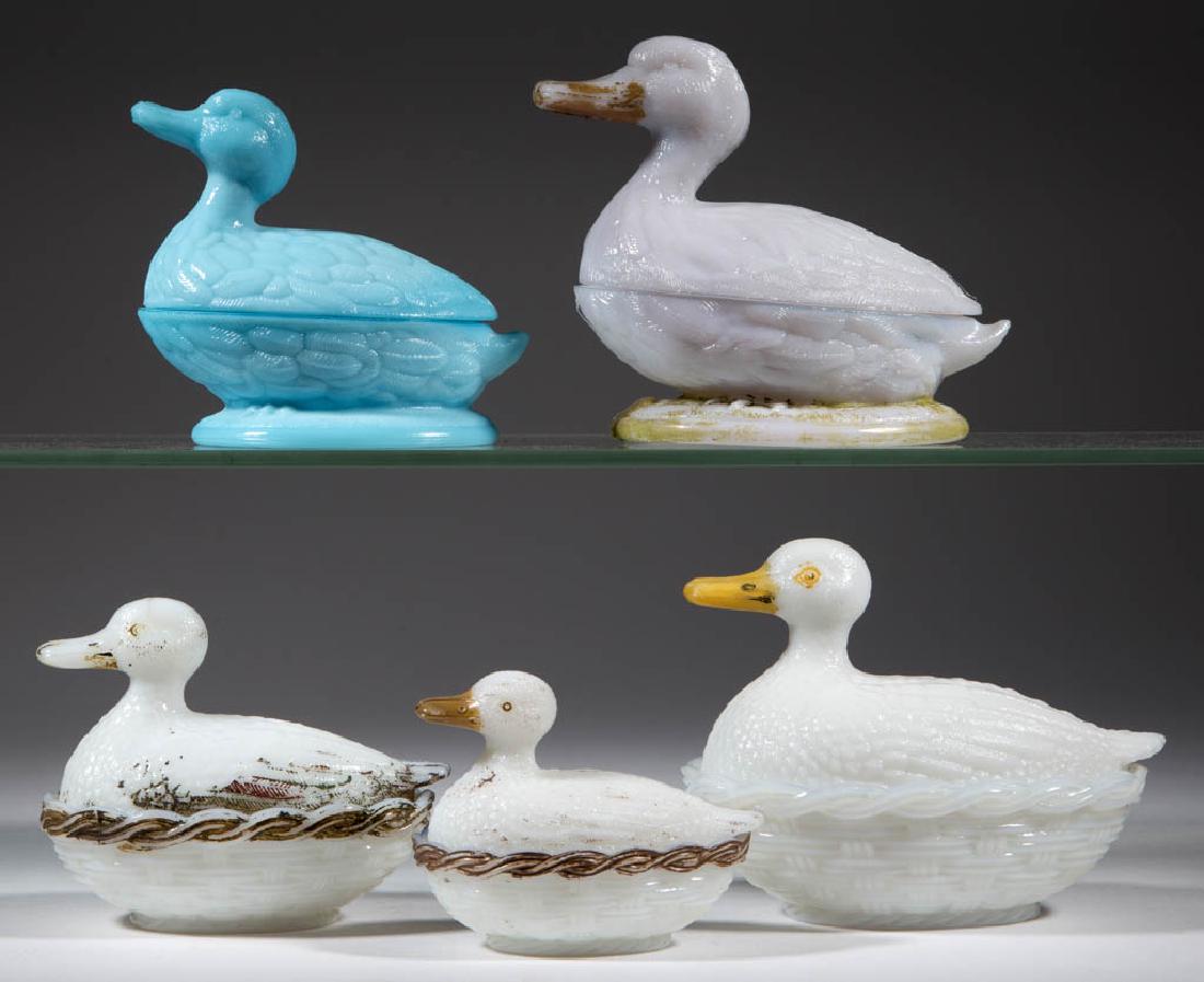 ASSORTED DUCK COVERED DISHES, LOT OF FIVE