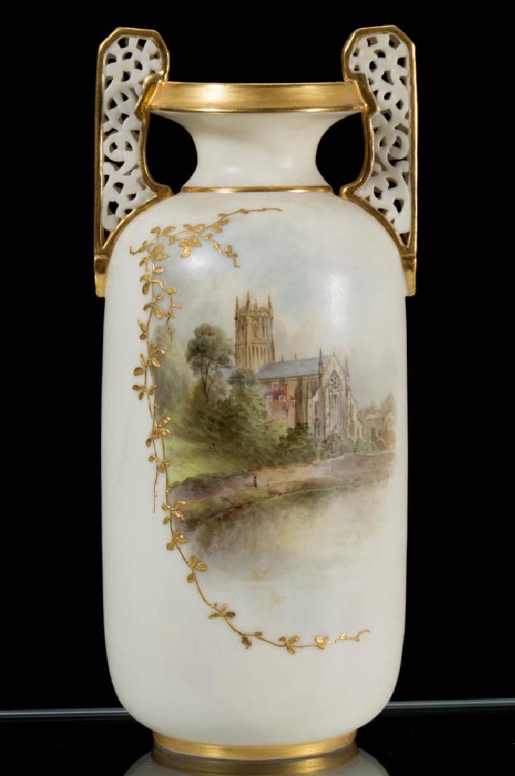 GRAINGER & CO. ROYAL WORCESTER PORCELAIN VASE