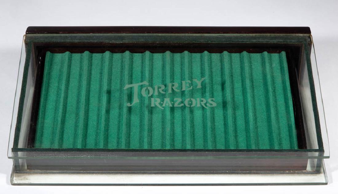 TORREY RAZORS COUNTRY STORE COUNTER-TOP DISPLAY