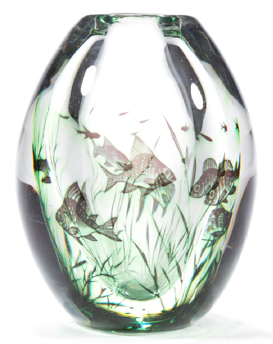 ORREFORS EDWARD HALD GRAAL STUDIO ART GLASS PAPERWEIGHT