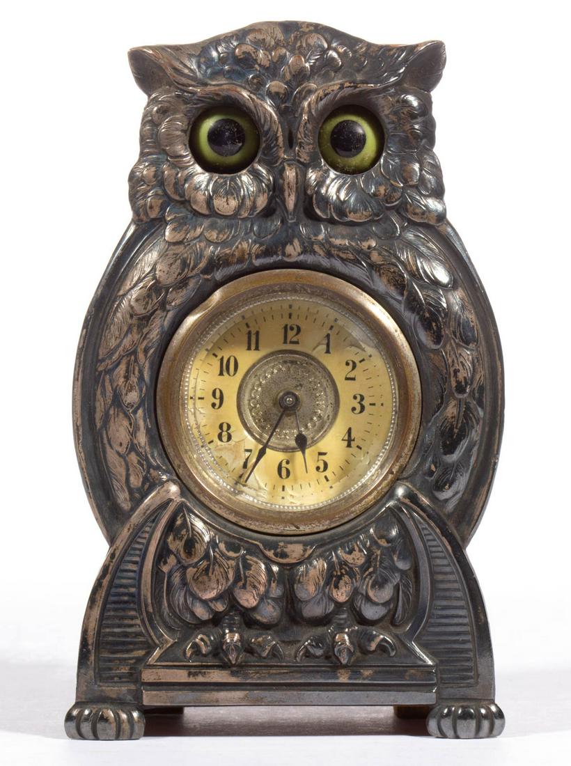 German Blinking Owl Moving Eye Clock