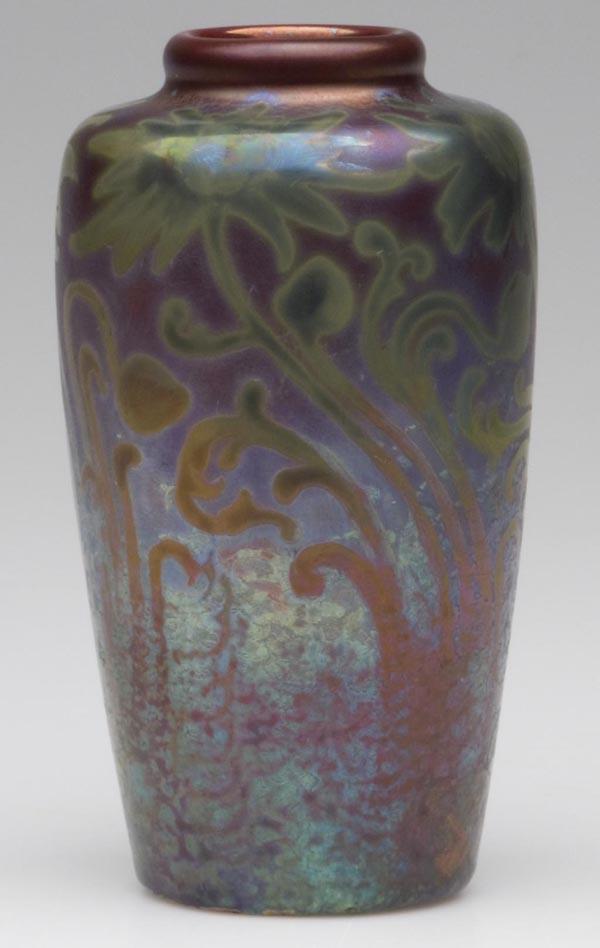 431: AMERICAN ART POTTERY WELLER SICARDO VASE