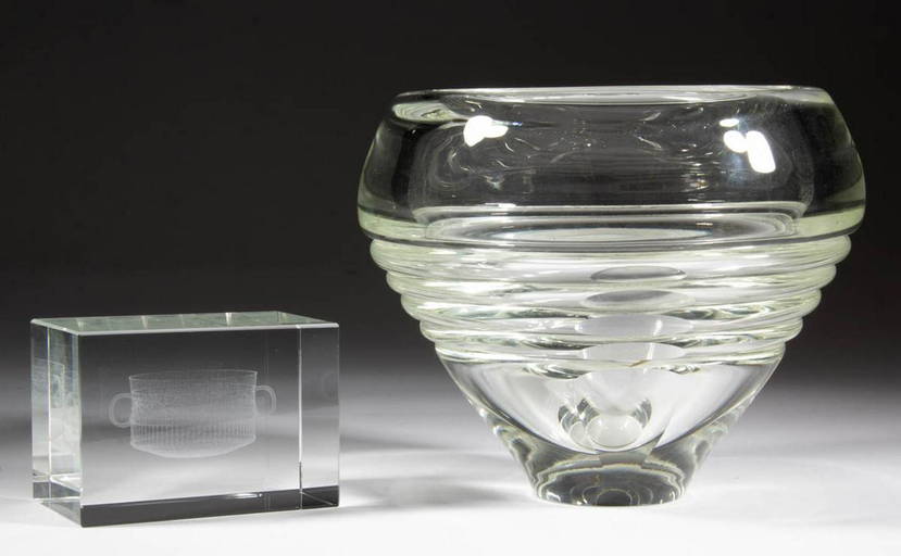 Howard Ben Tre (american, B. 1949) Medial Rings Studio Art Glass Vase