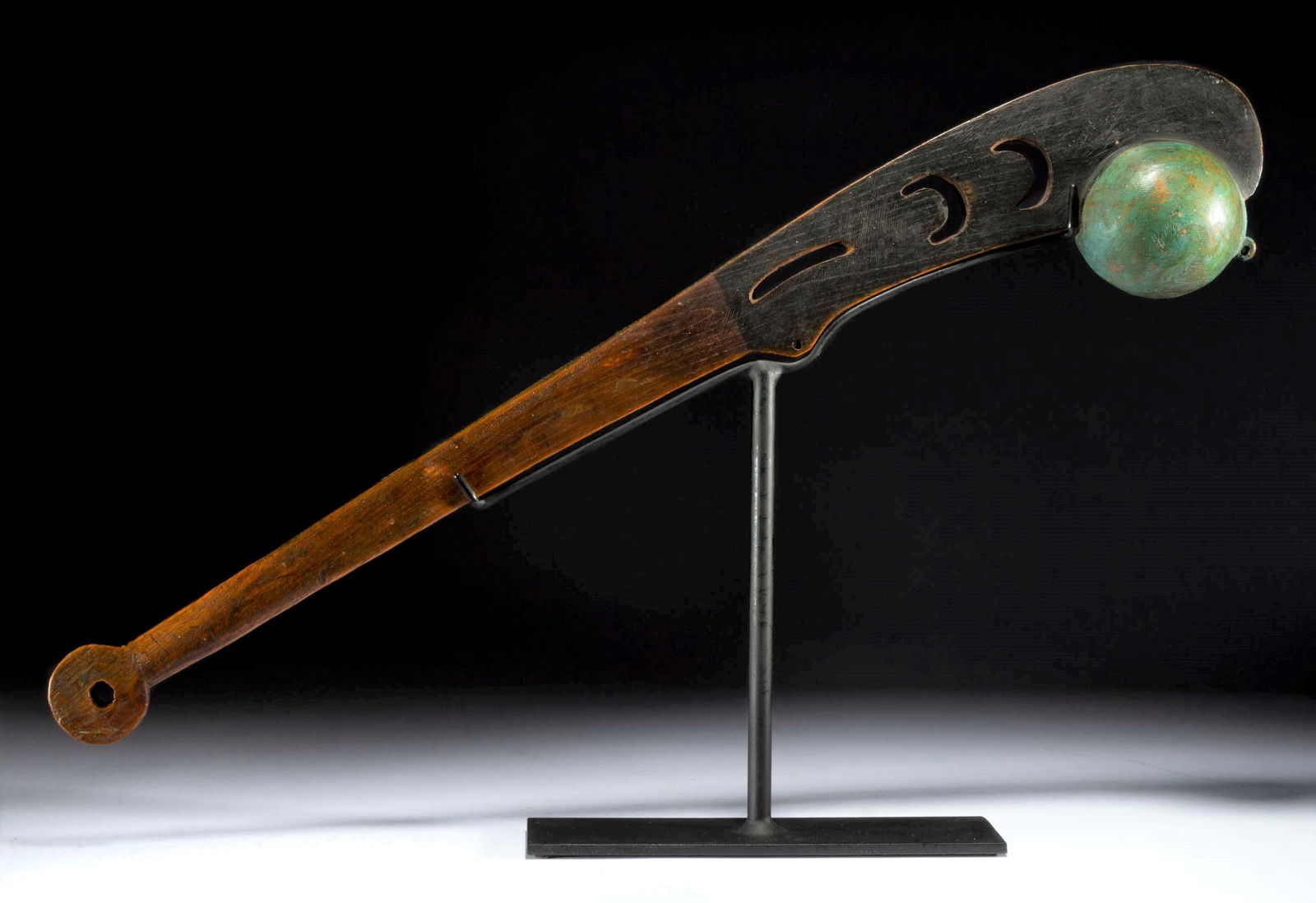 VERY FINE UPPER MISSOURI NATIVE AMERICAN PLAINS INDIAN BALL-HEAD WAR ...