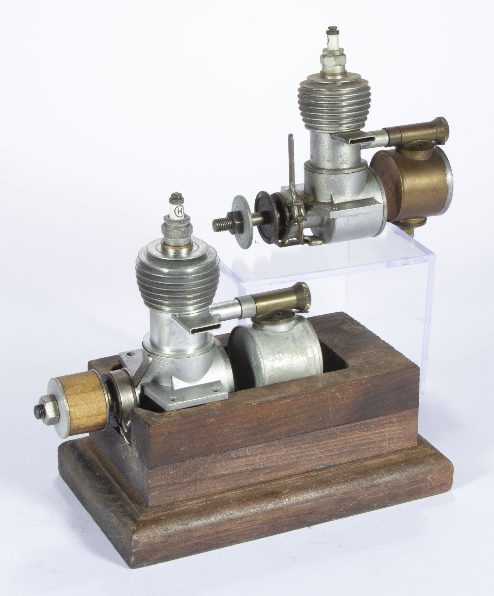 HERB'S MODEL MOTORS / WALTER HURLEMAN "ARISTOCRAT" SINGLE-EXHAUST MODEL ...