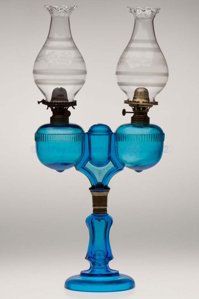 1017: RIPLEY MARRIAGE / WEDDING STAND LAMP