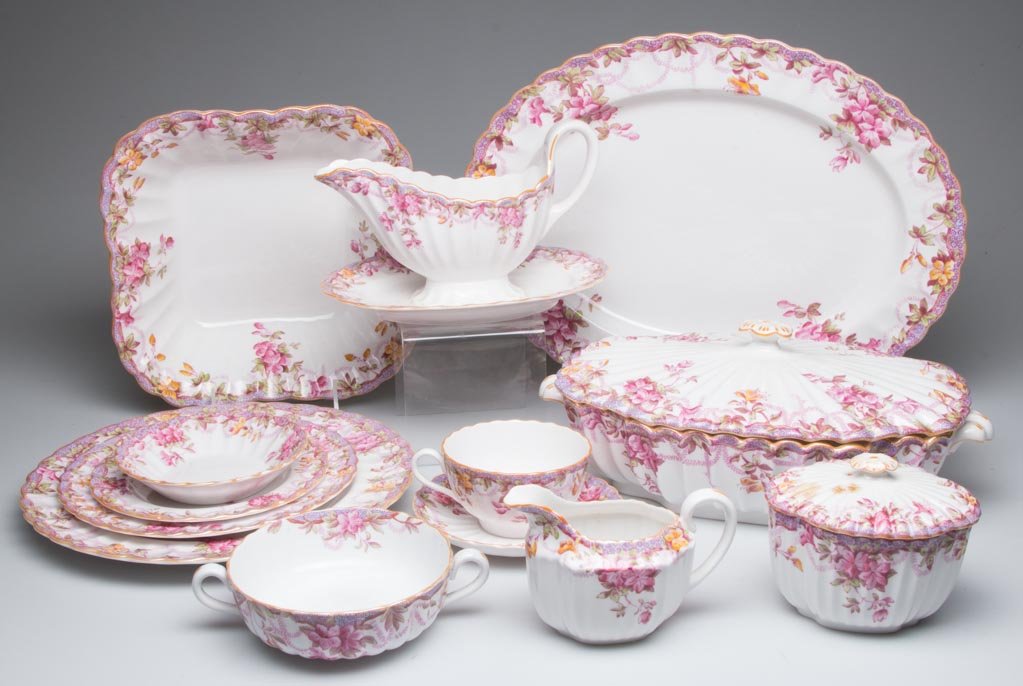 SPODE CHINA "SPODE'S IRENE" DINNER SERVICE