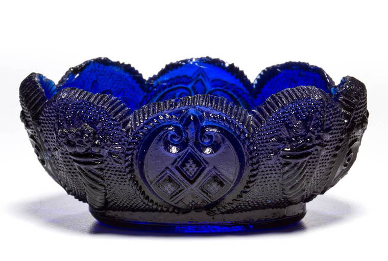 Ol 11 Cornucopia And Shield Pressed Open Salt